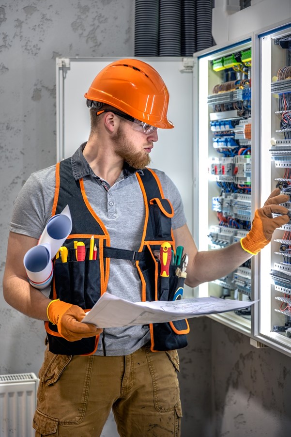 In-House vs Outsourced: The Real Cost of a Senior Electrical Estimator ...